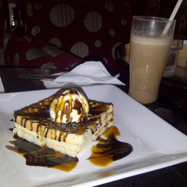 Grato Cafe and Bistro - Hotel Formule 1 Cikini - 2 tips