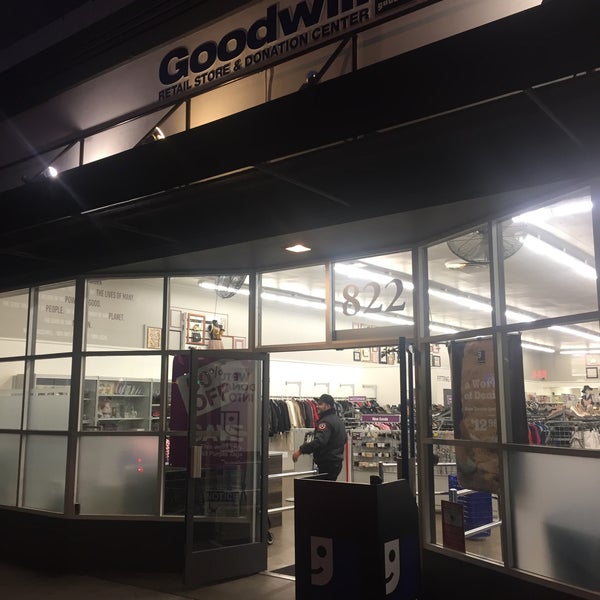 Goodwill Industries (Now Closed) - Lower Nob Hill - 4 tips