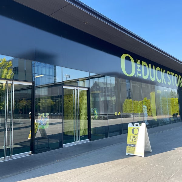 Autzen Duck Store - College Bookstore