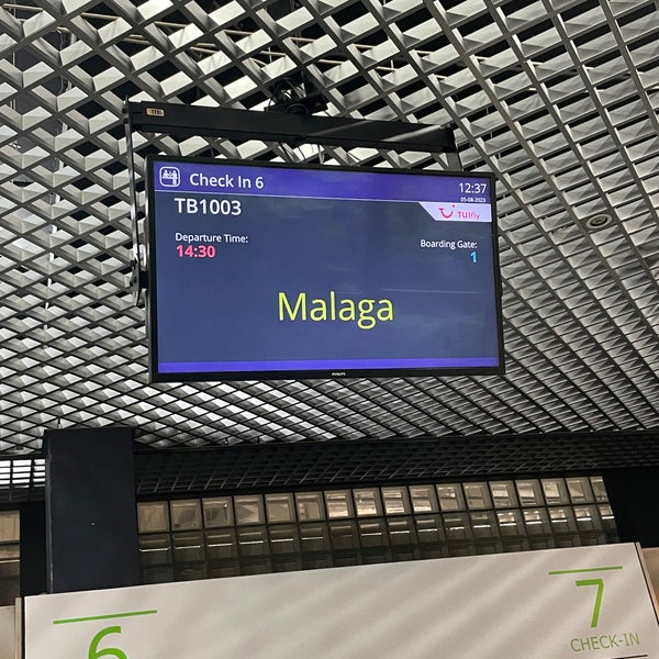 Antwerp International Airport (ANR) - 33 tips