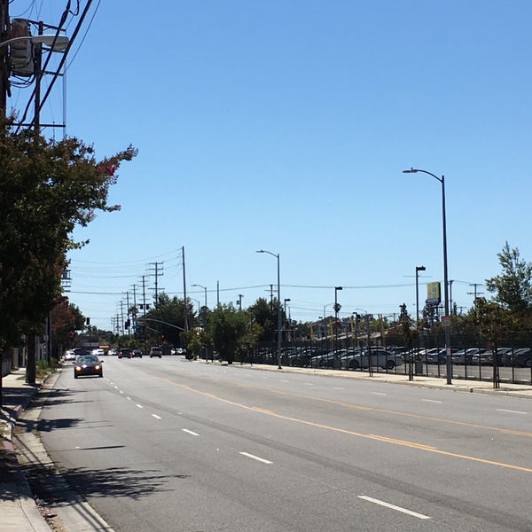 Metro Busway - Reseda Station (Orange) - 6065 N. Reseda Blvd.