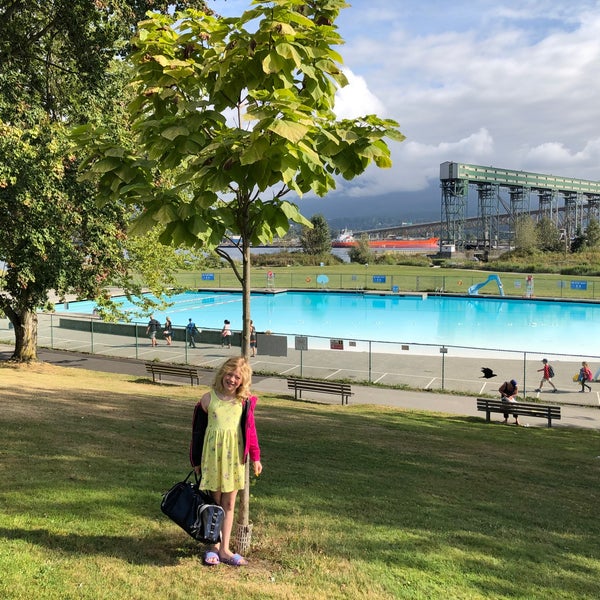 New Brighton Park Pool - Swimming Pool in Vancouver