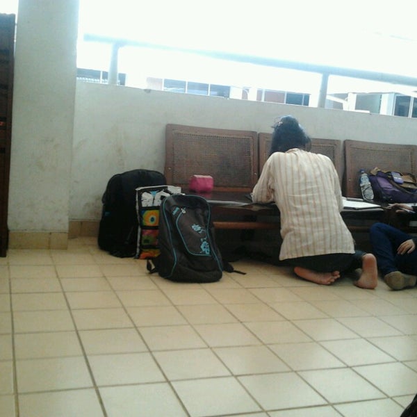 Perpustakaan Politeknik Negeri Jakarta (PNJ) GSG - College Library in Depok