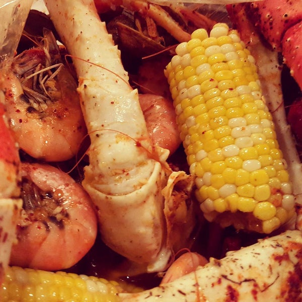 The Angry Crab - West Ridge - 5665 N Lincoln Ave