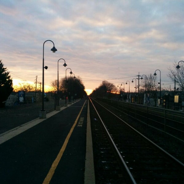 Photos at NJT - Dunellen Station (RVL) - Rail Station in Dunellen