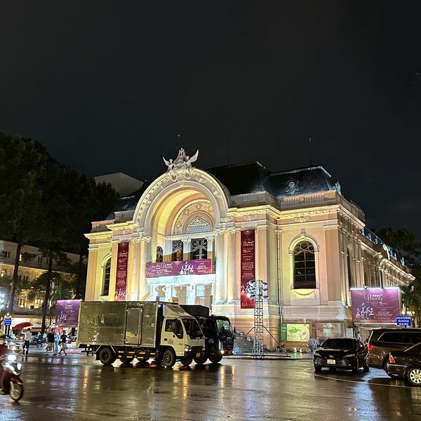 Saigon Opera House - Opera House in Ho Chi Minh