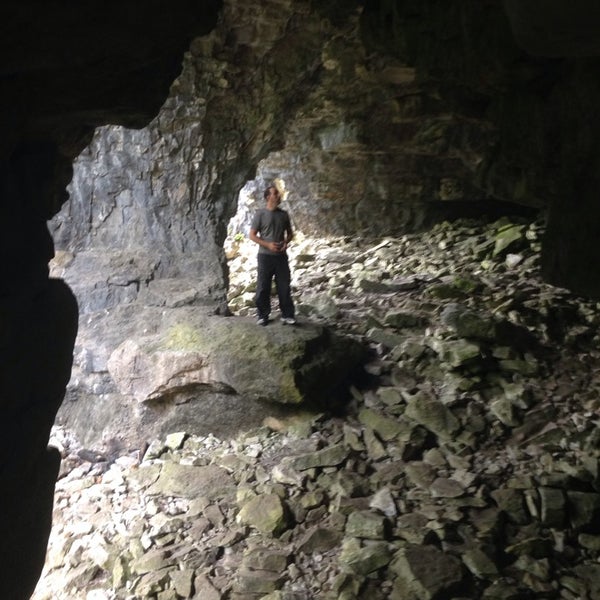 Bruce's Caves - 33 visitors