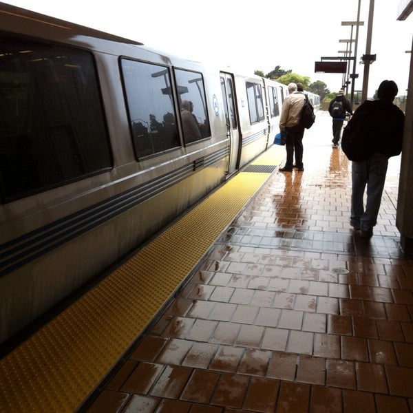 Richmond Amtrak Station (RIC) - Iron Triangle - 1700 Nevin Ave