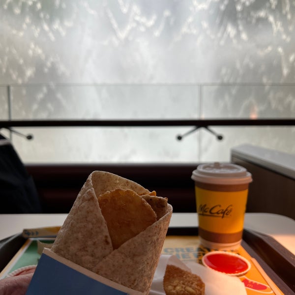 McDonald's - Changi - 78 Airport Boulevard Jewel, B1-298