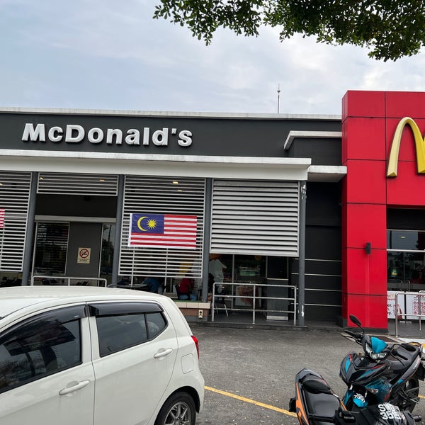 McDonald's & McCafé - Fast Food Restaurant in Puchong