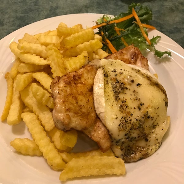 Grill Point - Cosmo Hotel - Food Court in Budapest