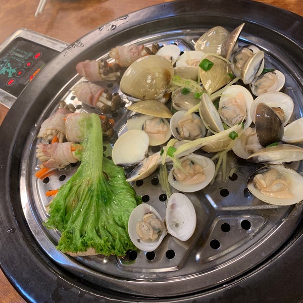 石头蒸汽火锅 Stone Steam Pot (Now Closed)