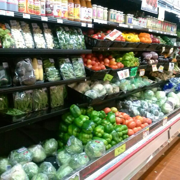 Associated Supermarket - East Harlem - New York, NY