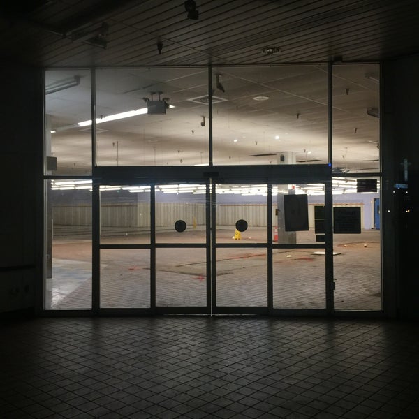 Pathmark (Now Closed) - Supermarket in East Harlem