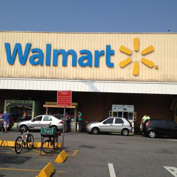 Walmart (Now Closed) - Big Box Store in Rio de Janeiro