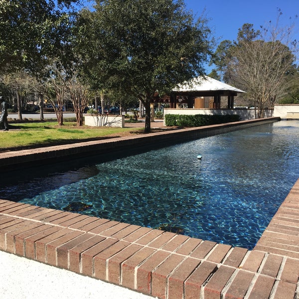 Compass Rose Park - 3 tips from 171 visitors