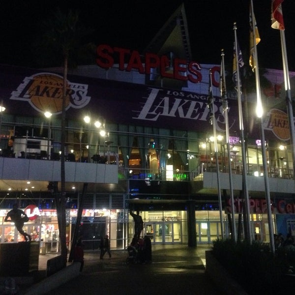 Los Angeles Lakers All-Access - Basketball Stadium in Los Angeles
