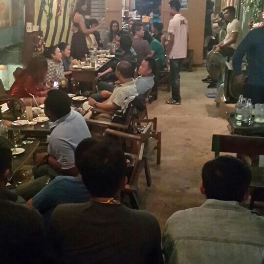 DD Cafe (ดีดี คาเฟ่) - Cocktail Bar