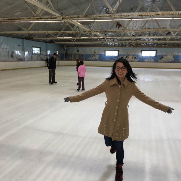 Belmont Iceland (Now Closed) - Skating Rink