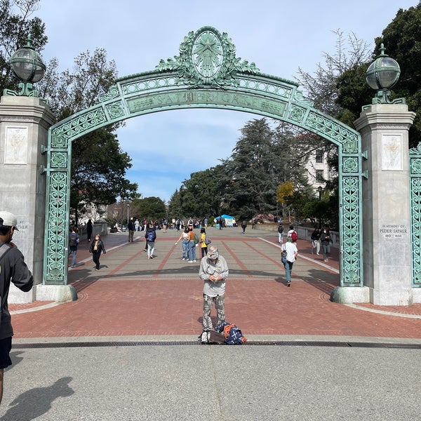 Photos at Sather Gate - University of California-Berkeley - 7 tips