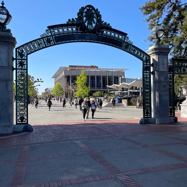 Photos at Sather Gate - University of California-Berkeley - 7 tips