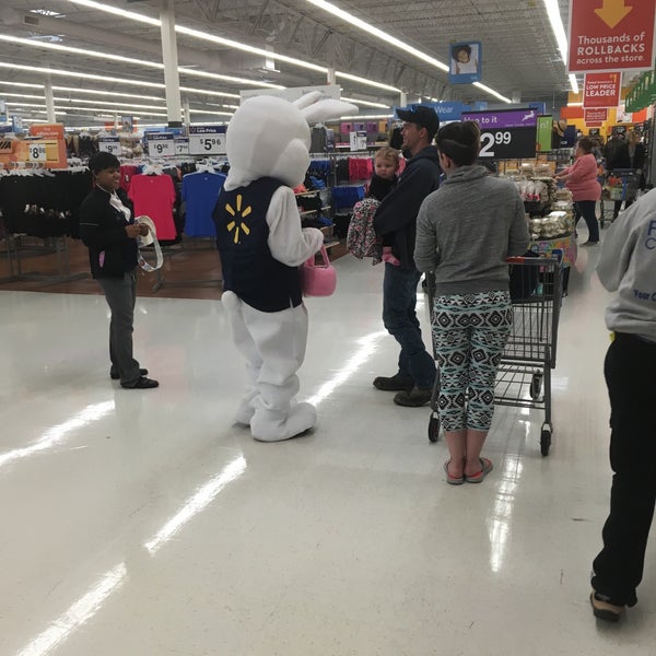 Walmart Supercenter - 2 tips from 255 visitors