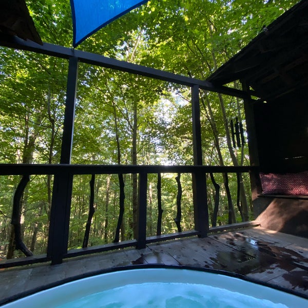 Shoji Spa & Lodge - 96 Avondale Heights Rd