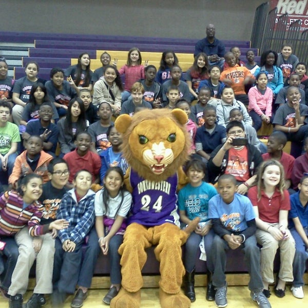 Photos at Southwestern Assemblies of God University (SAGU) - 6 tips