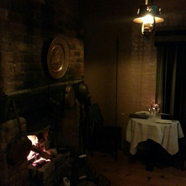 The Old Courthouse Restaurant - Australian Restaurant in Cleveland