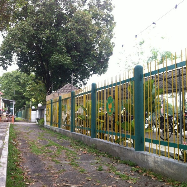 Han Chiang High School (韩江中学) - Jalan Lim Lean Teng