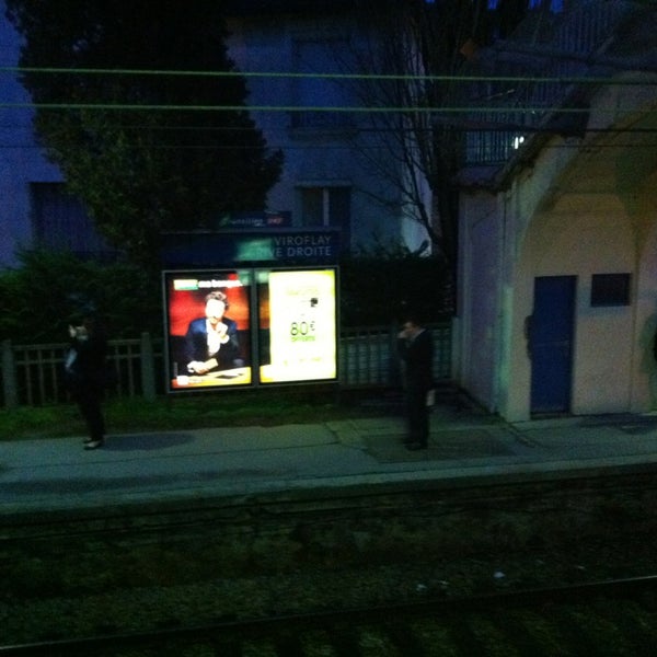 Photos at Gare SNCF de Viroflay Rive Droite - 343 visitors
