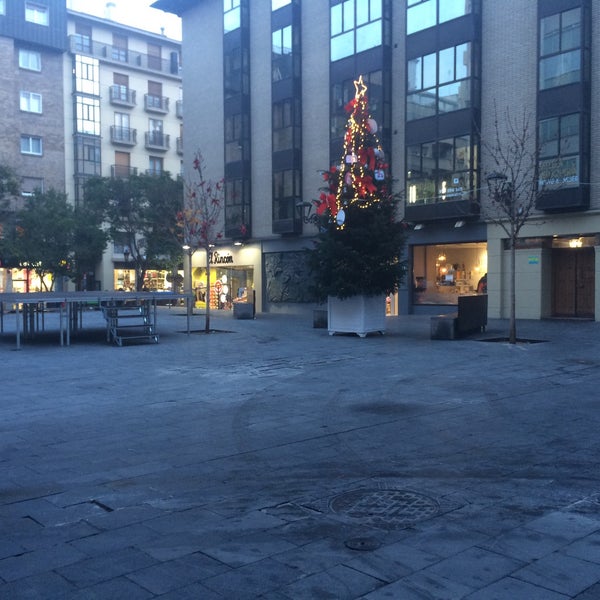 Plaza De Ariño - Casco Antiguo - Zaragoza, Aragón