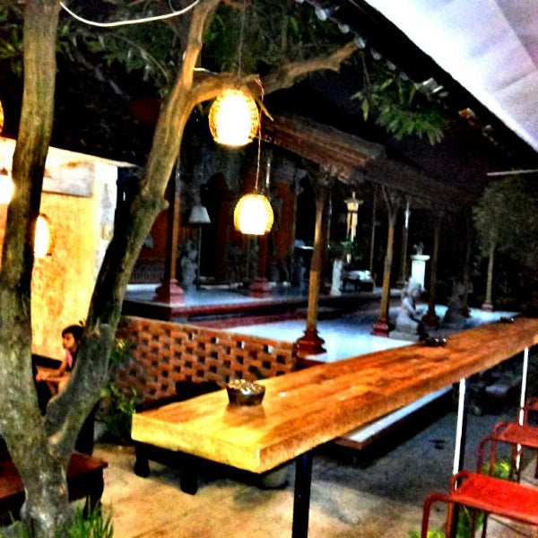 The Caffeine Coffee Shop - 5 tips