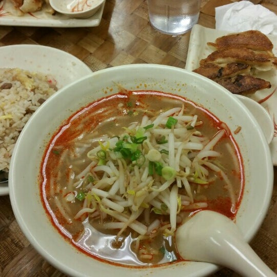 Sumo Ramen - Noodle Restaurant in Honolulu