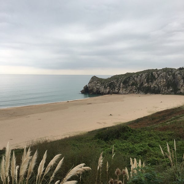 Playa de Usgo - 4 tips from 88 visitors