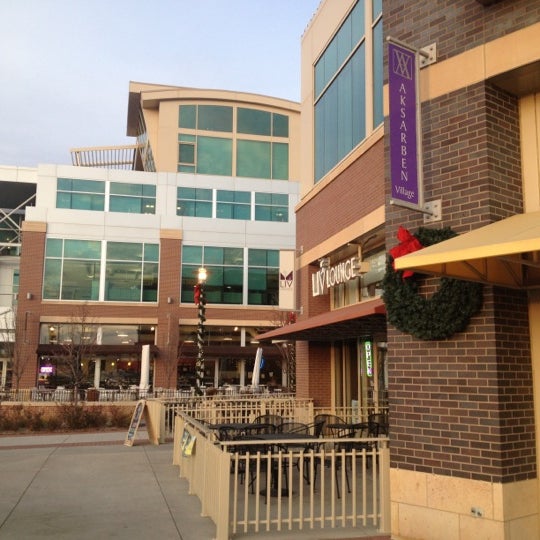 Aksarben Village - Shopping Plaza in Aksarben - Elmwood Park
