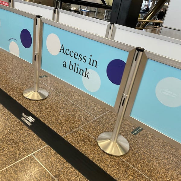Security Checkpoint 5 - Airport Service in SeaTac