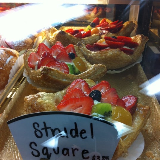 Hans And Harry Fruit Strudel Recipe | Deporecipe.co