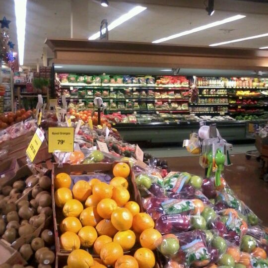 Pick 'n Save - Grocery Store in Riverwest