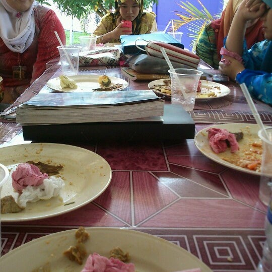 Z&Z CAFETERIA - Asian Restaurant in Machang