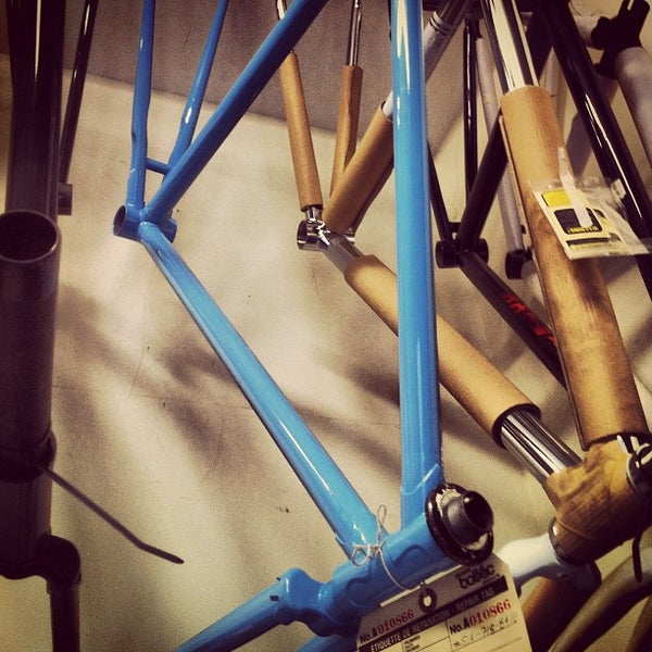 iBike - Bicycle Store in Plateau-Mont-Royal