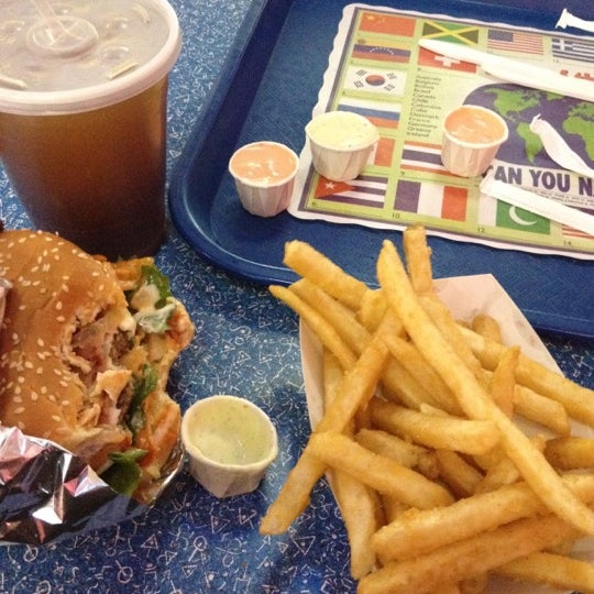 Cali Buger - Burger Joint in Elizabeth