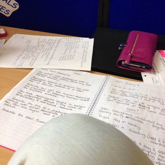 Upminster Library - Library