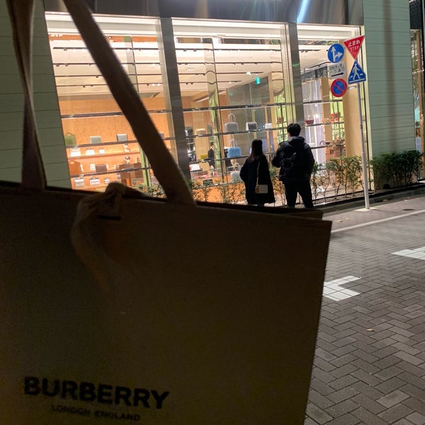 Burberry - 銀座 - 銀座2-5-14