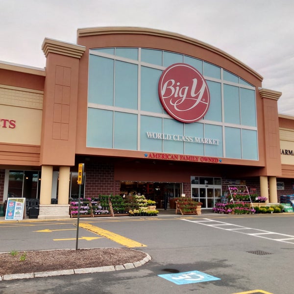 Big Y World Class Market - Sixteen Acres - 3 tips from 322 visitors