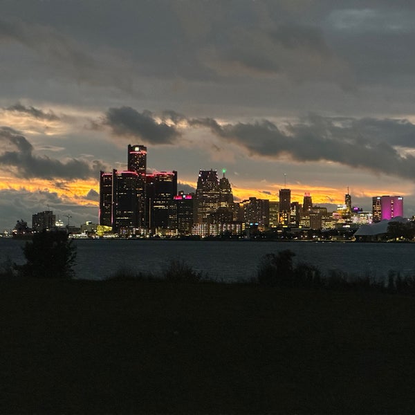 Sunset Point - Belle Isle - Detroit, MI