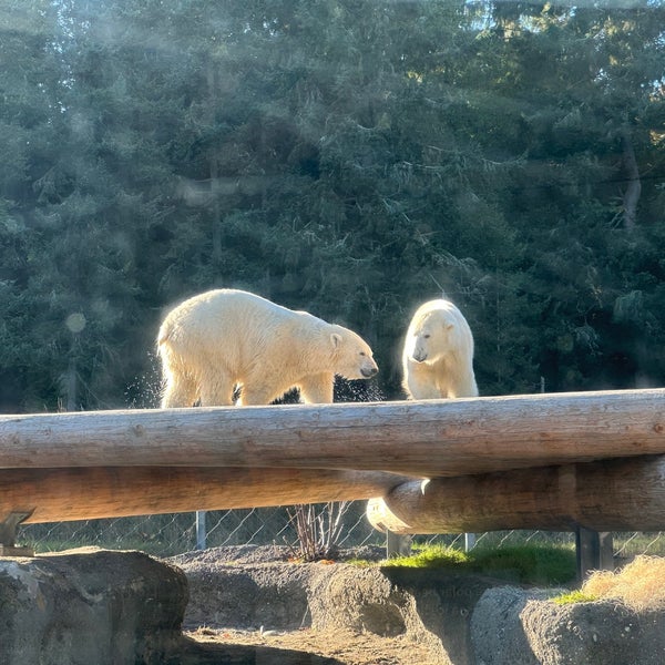 Point Defiance Zoo & Aquarium - 5400 N Pearl St