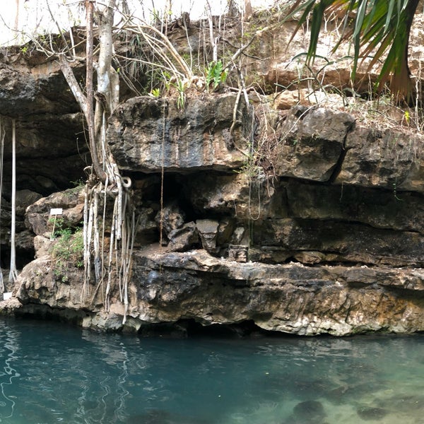 Cenote X'batun