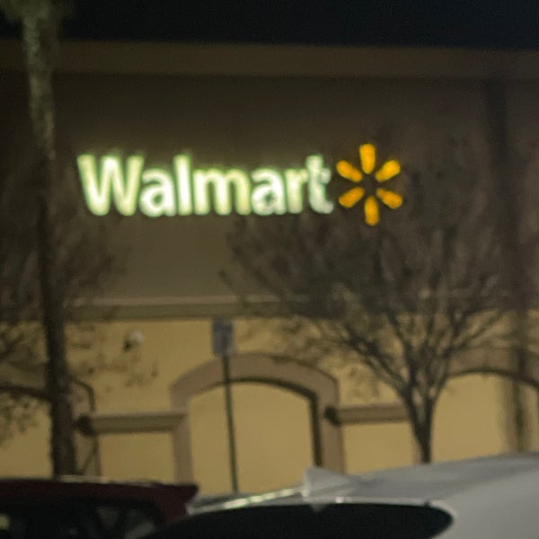 Walmart Supercenter - 25 tips from 2493 visitors