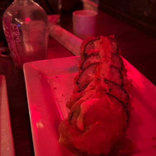 Moira Sushi Bar & Kitchen - Downtown Phoenix - 215 E McKinley St